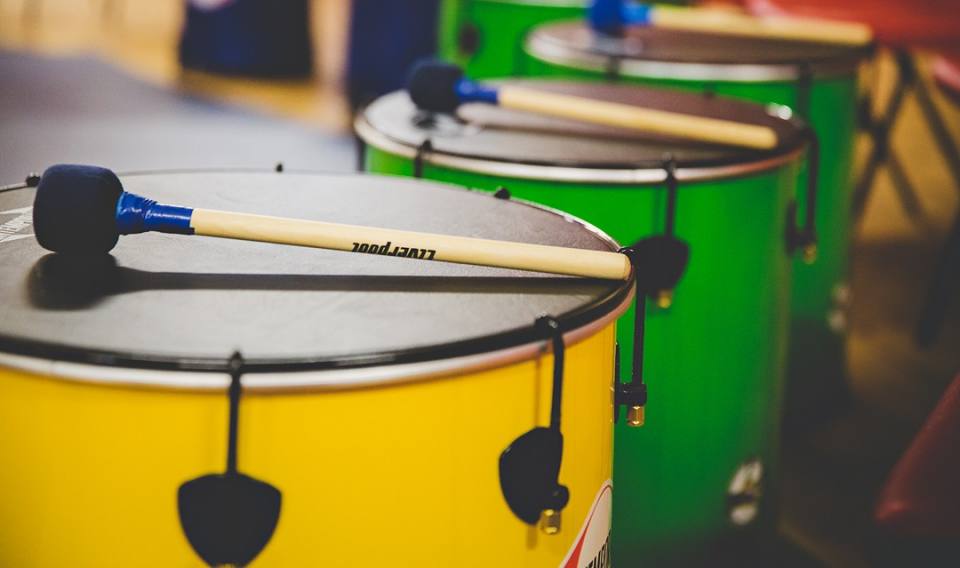 Taller de Batucada y Samba Brasilera en Rafael Castillo - El Nacional ...