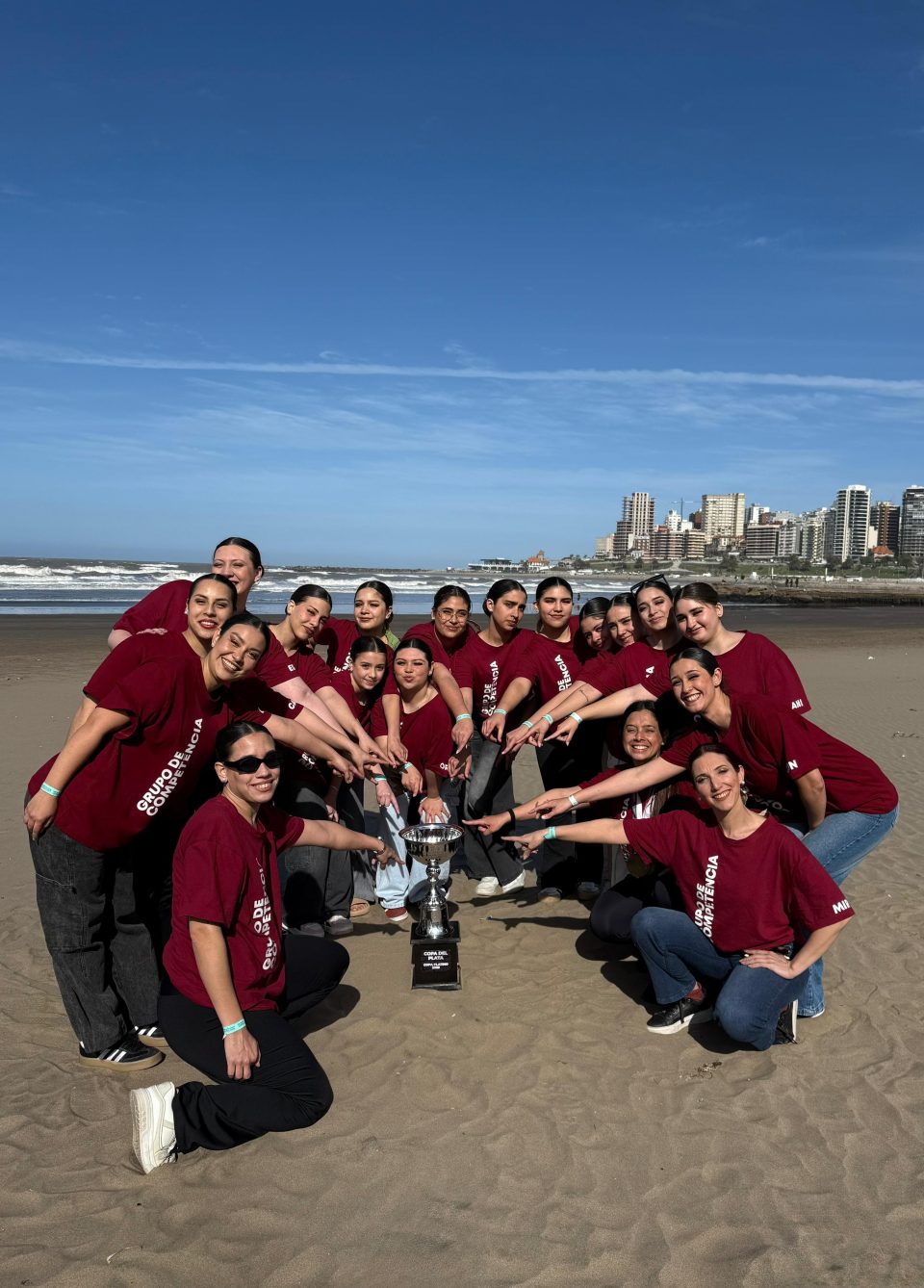 Bailarinas de González Catán clasifican al Grand National de Dance ...